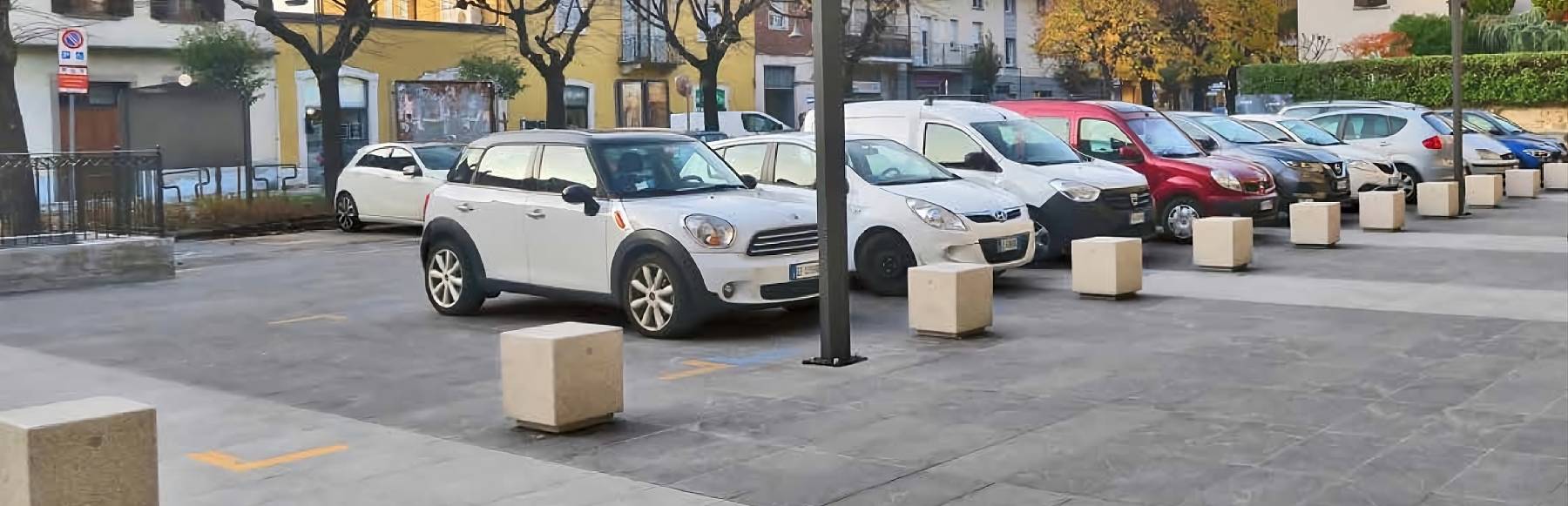 Black Driveway Pavers | 3CM Drive-Over Porcelain Pavers - HDG Building ...